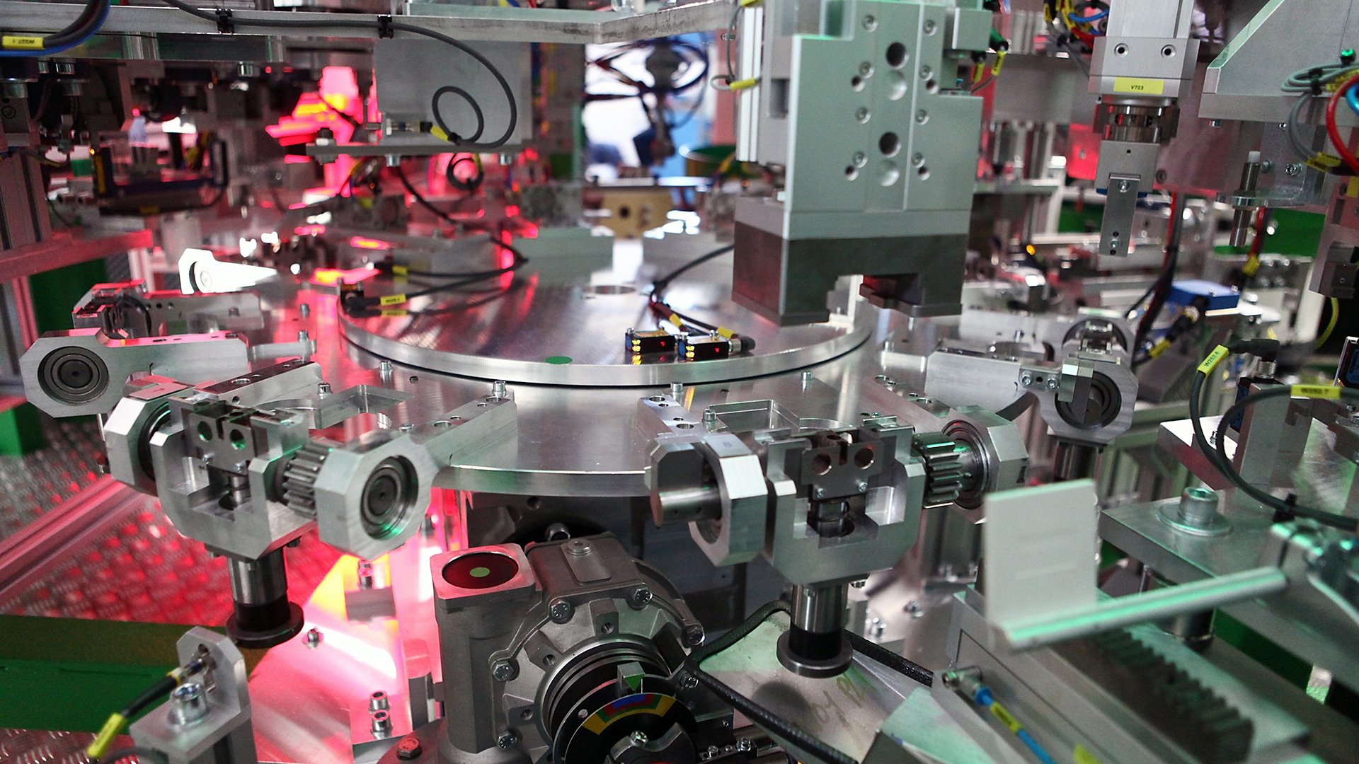 Production automation in the electrotechnical industry